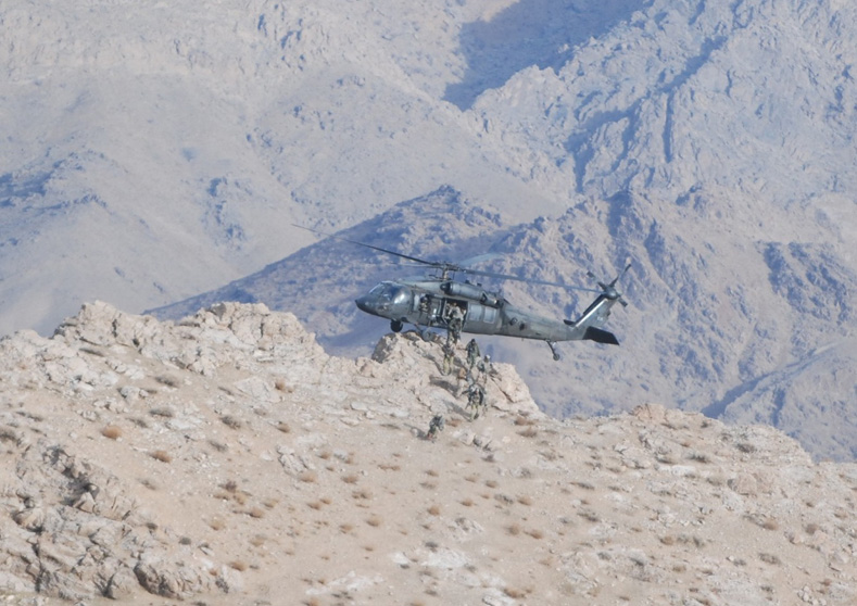 What is required of a Helicopter to do a Pinnacle Landing? : r/aviation